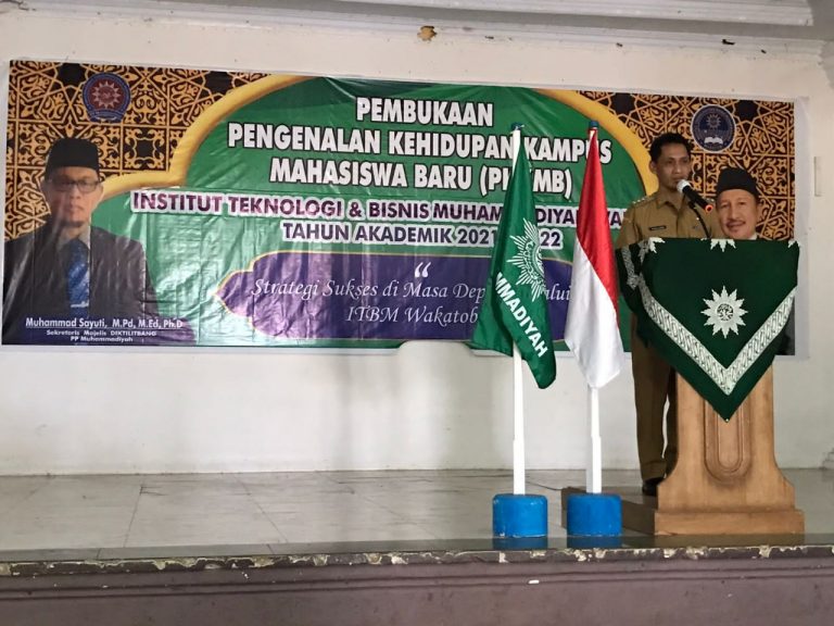 Bupati Wakatobi dan Sekjen Diktilitbang Hadir di PPKMB ITBM Wakatobi